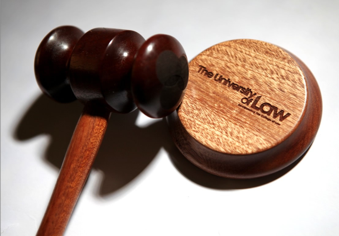 Wood Engraving Service, London – Rapid Service on Engraved Wood Gifts